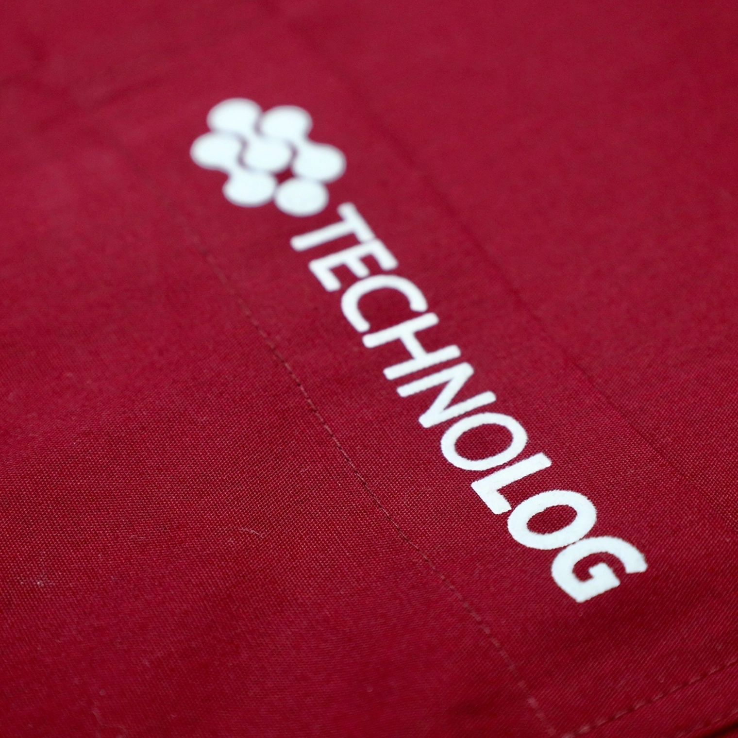 Promo Flock 50cm Wide UK 2025